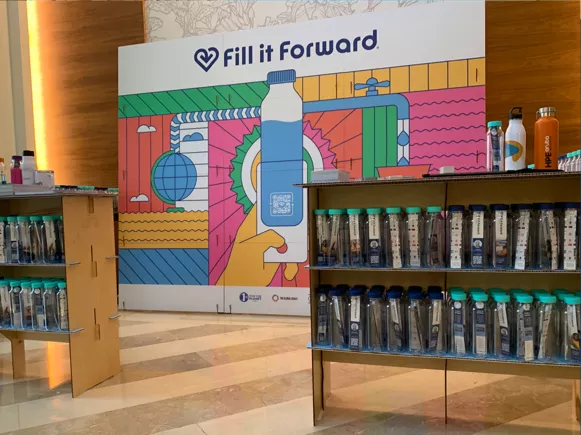 Displays - Fill it Forward